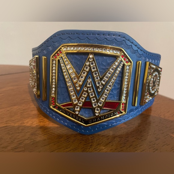 Accessories | Blue Smackdown Universal Championship Mini Replica Title ...